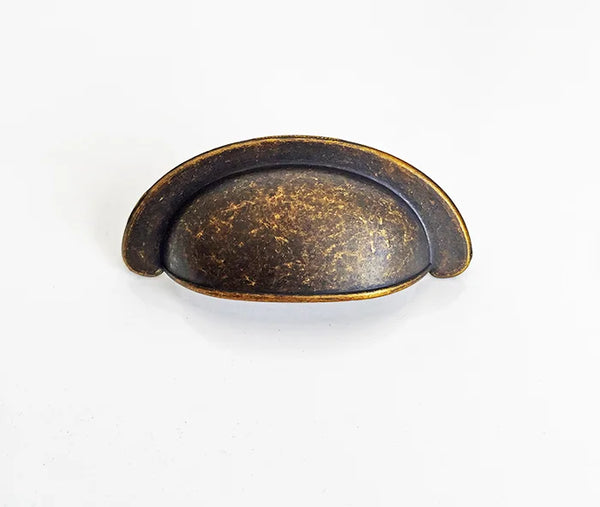 Antique Brass Shell Handle – Vintage Hardware Manila